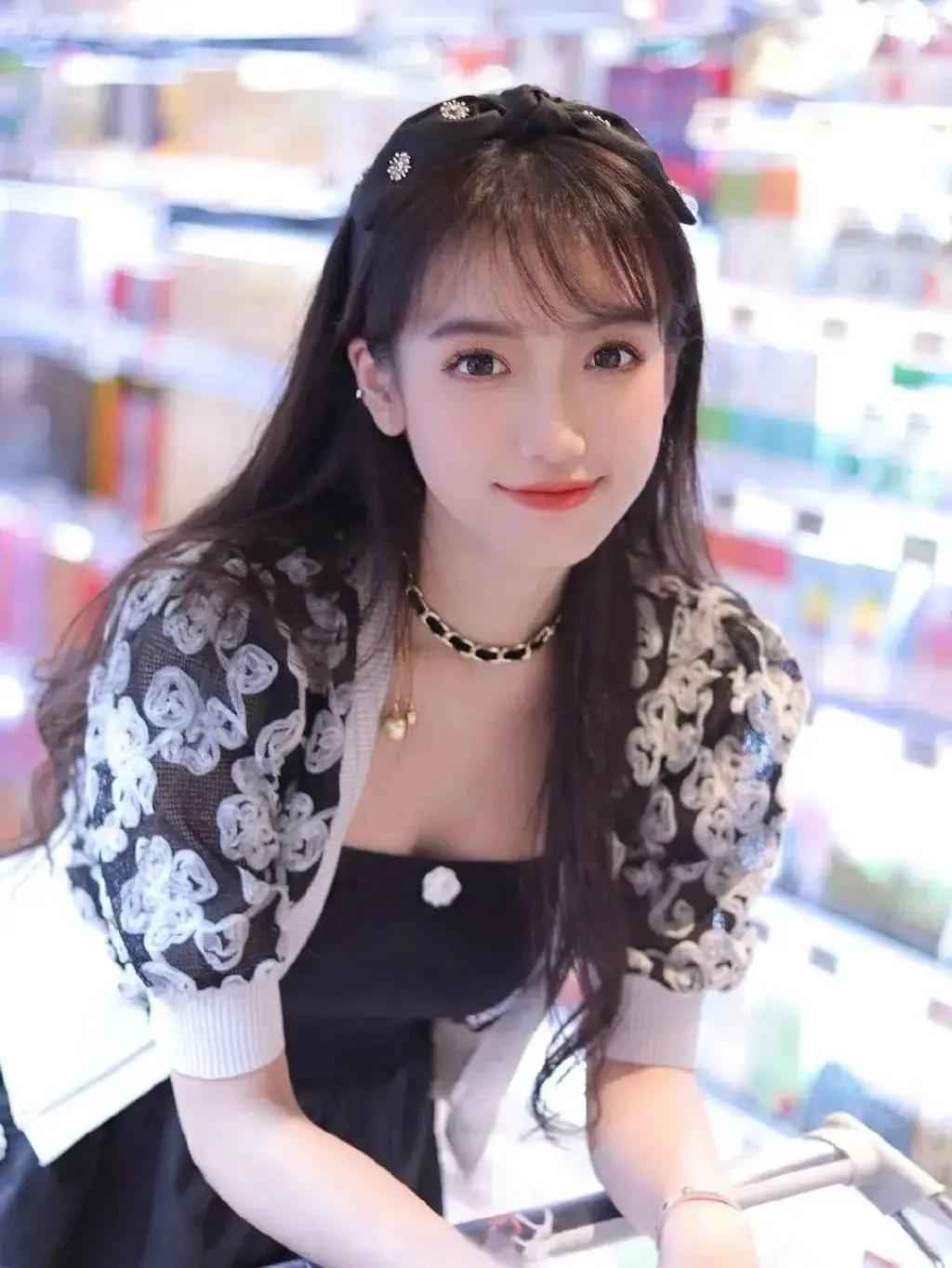 Bai Xueyang's Spring Biography of Xiao Qiao - iNEWS