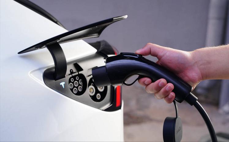 Electric Vehicle Charging: Understanding the Pros and Cons of Different ...