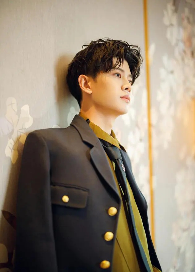 Ren Jialun's wife Nie Huan: There are hardships behind my husband's ...