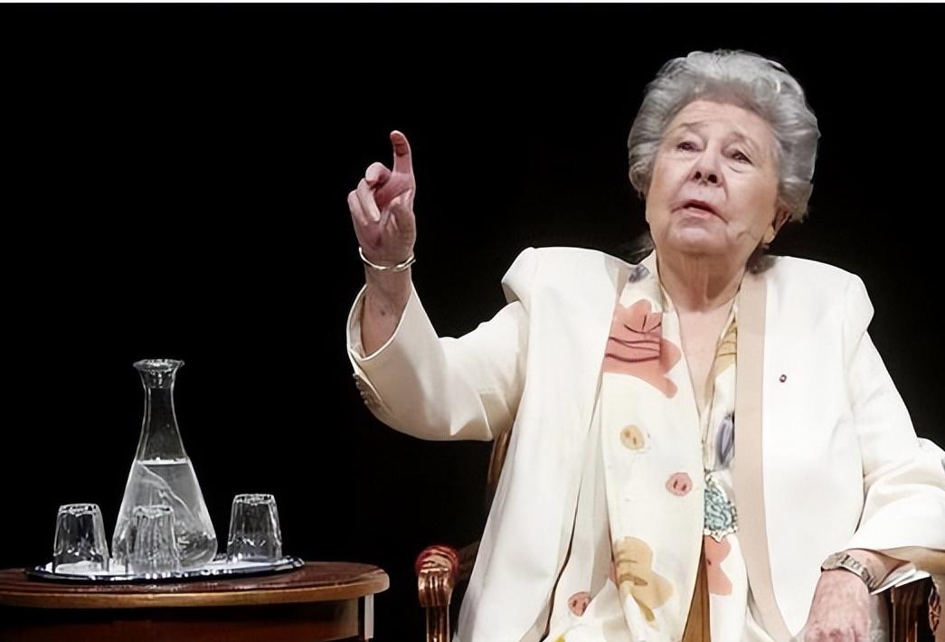 Krista Ludwig: Powerful vocal range and expressiveness, renowned for ...