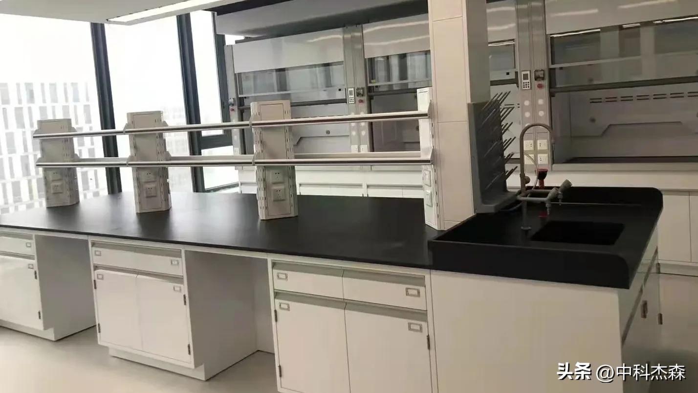 Types and selection of test benches - iNEWS