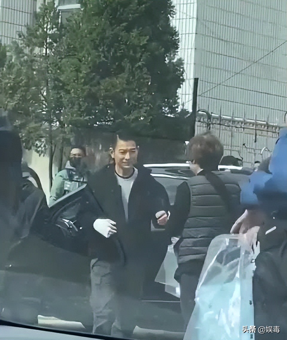 Andy Lau was met by chance while filming on the street, he is still ...