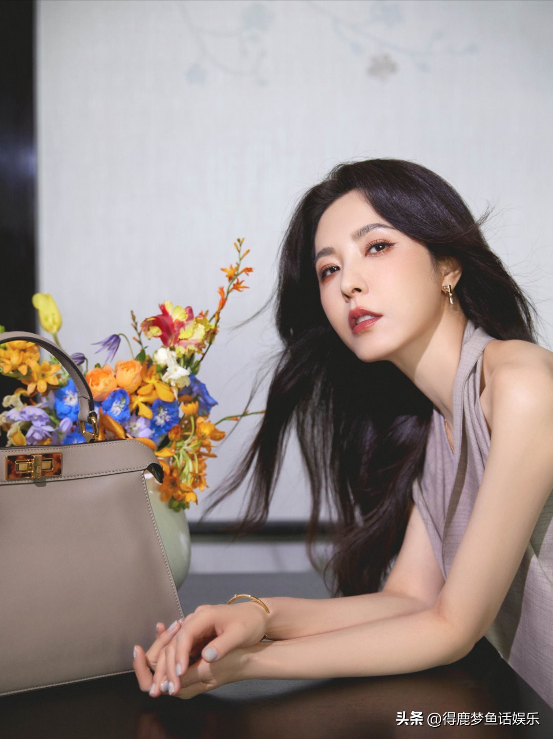 Zeng Li's back line is too graceful and amazing! - iNEWS