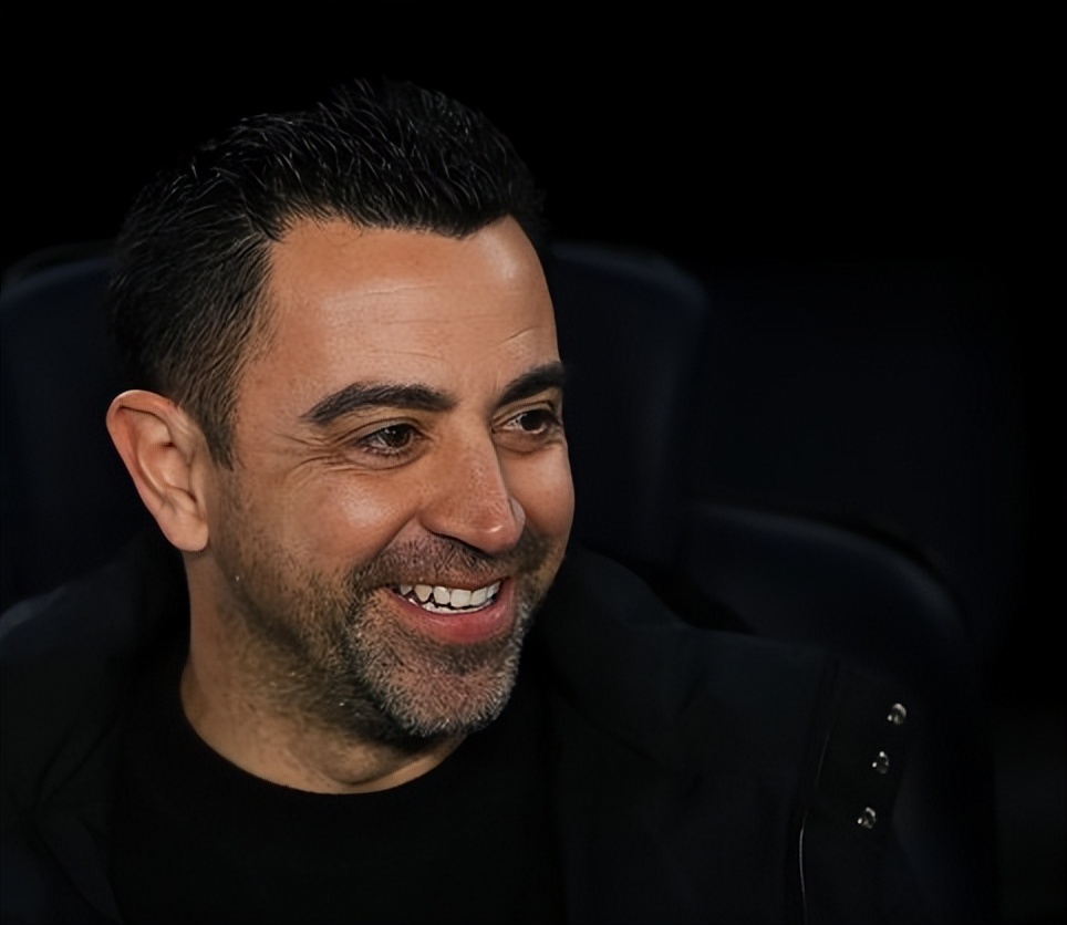 Barca legend praises coach Sahavi - iNEWS