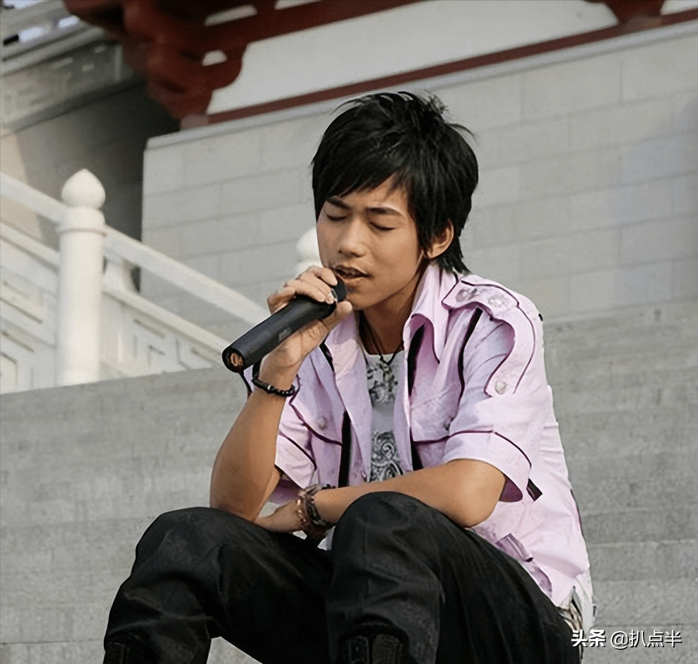 After Su Xing beat Li Wei for 10 years, looking at the situation of the ...