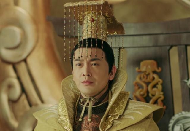 He was already the crown prince, so he would surely become the emperor ...