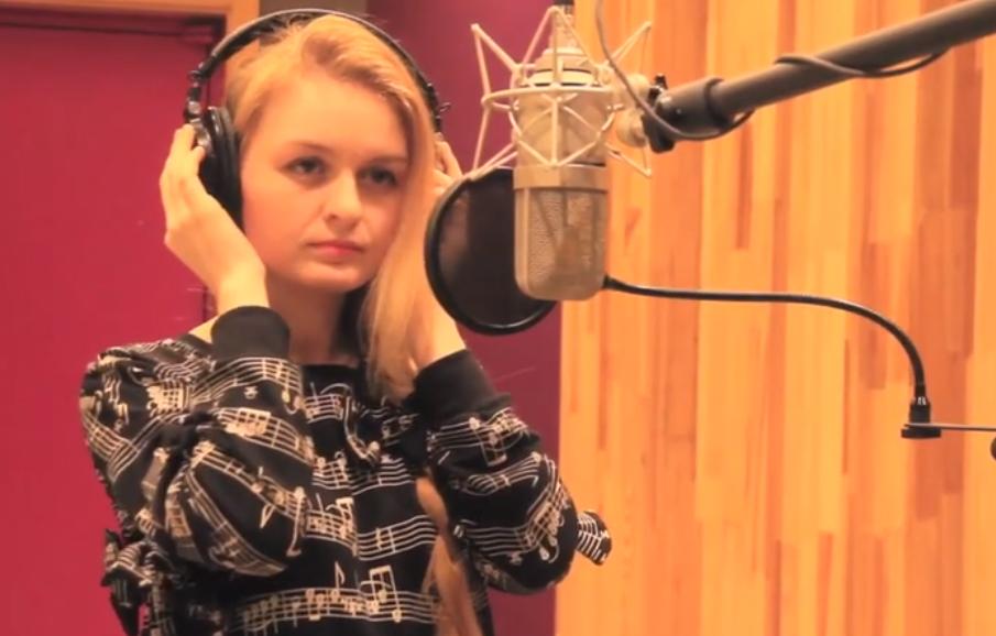 Ukrainian female singer Yila came to China for 16 years, married a 9 ...