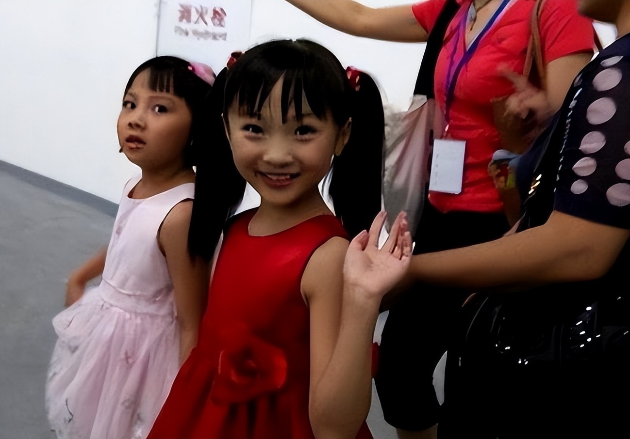 "Olympic Girl" Lin Miaoke: Replacing Yang Peiyi and becoming popular ...