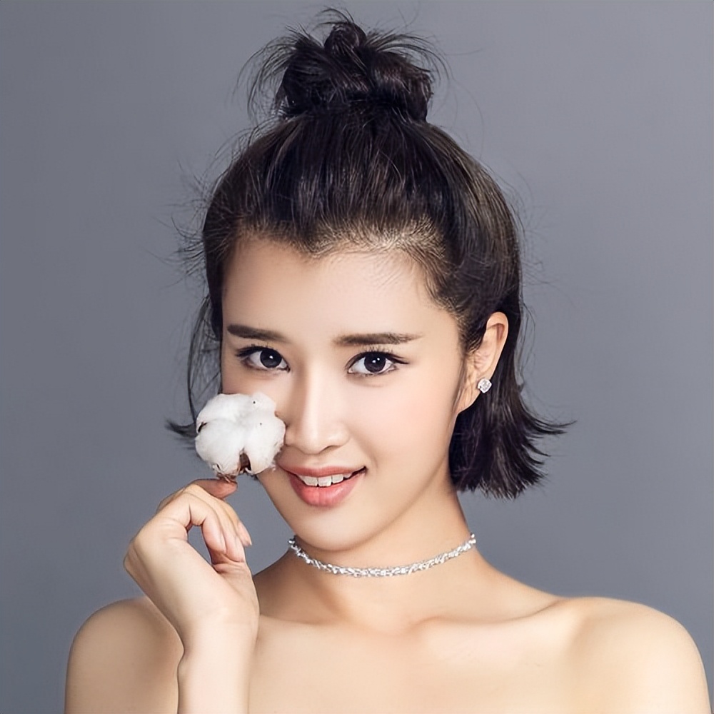 Actress Xi Wang: Parents divorced when she was 5 years old, her mother ...