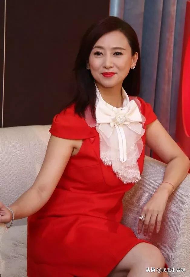 Weng Hong's stunning photo, the goddess of age, irresistible style - iMedia