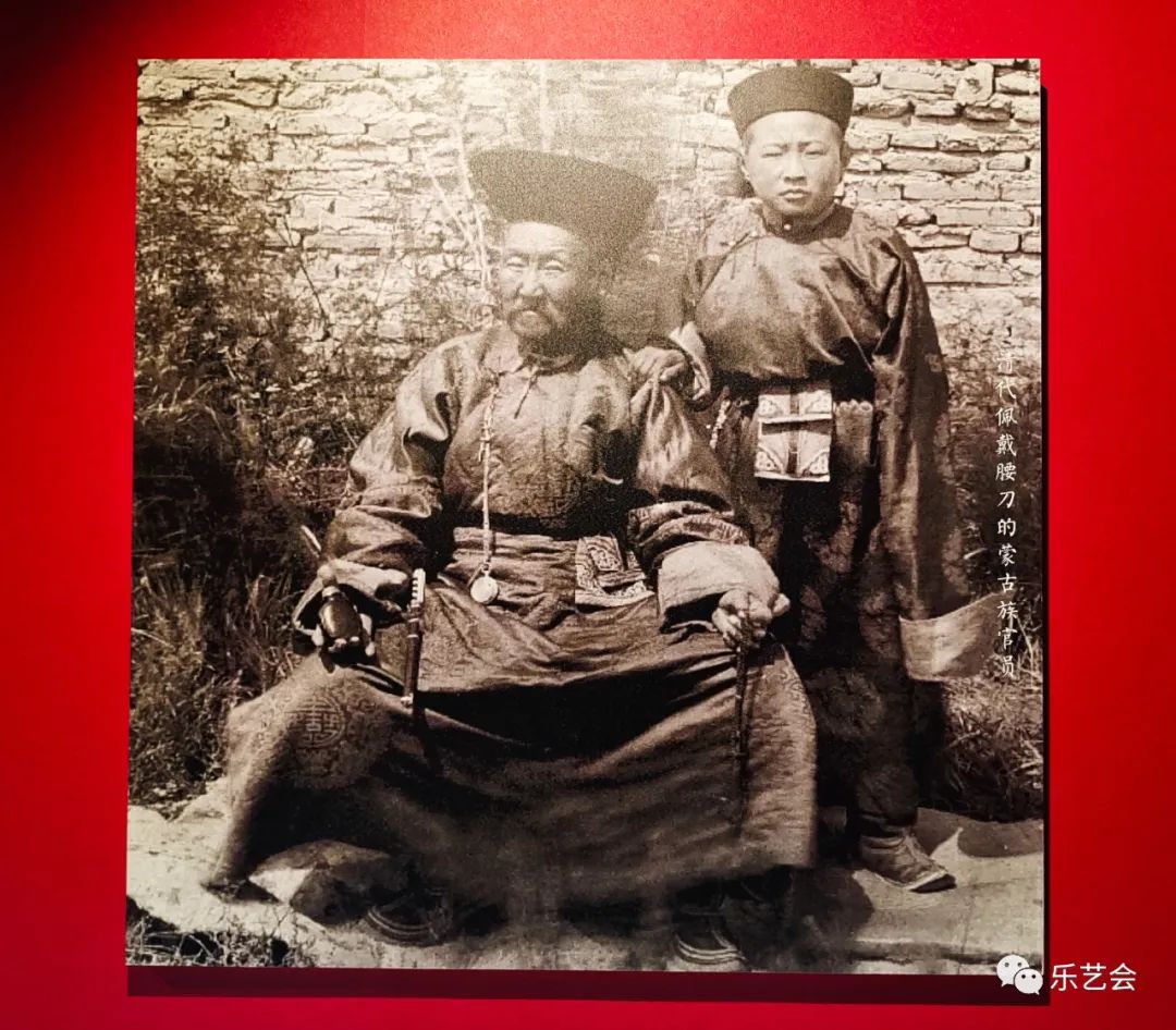 Huajiao Daxian shared: "Chinese Clothes and Crowns-Exhibition of Fine ...