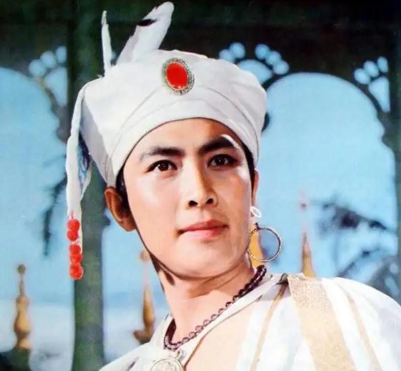 Well-known actor Tang Guoqiang, married 12 years younger after he ...