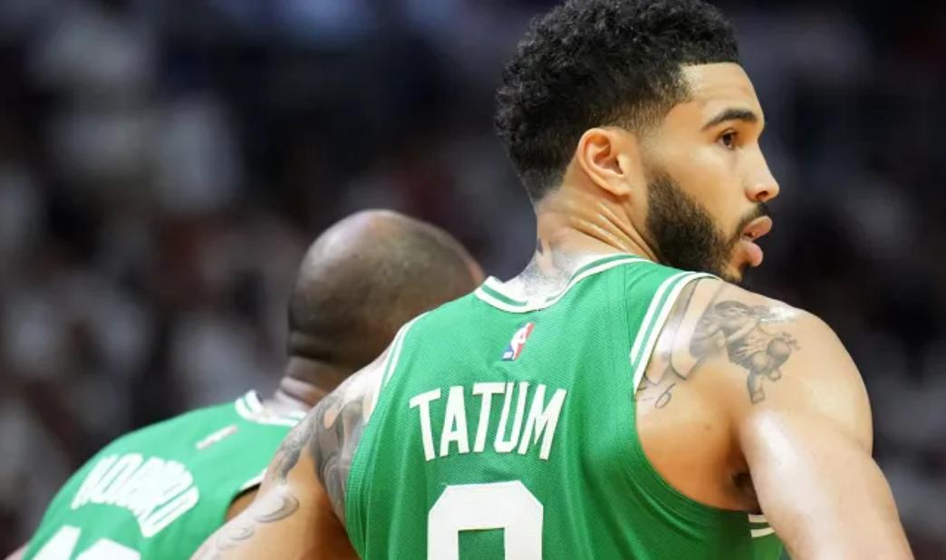 21+11, 21+2! Tatum stopped losing his temper, Brown gave up his ...