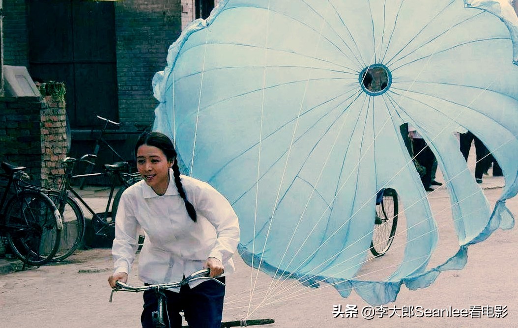 "Peacock": Gu Changwei's "Chinese Past", writing about the lives of ...