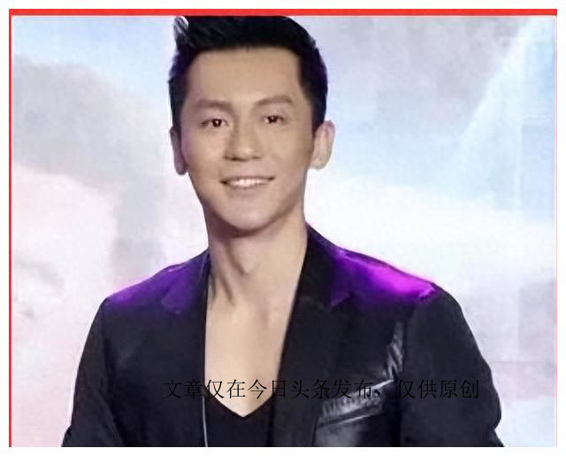 After 44-year-old Li Chen played with Zhang Xinyu and Fan Bingbing, he ...