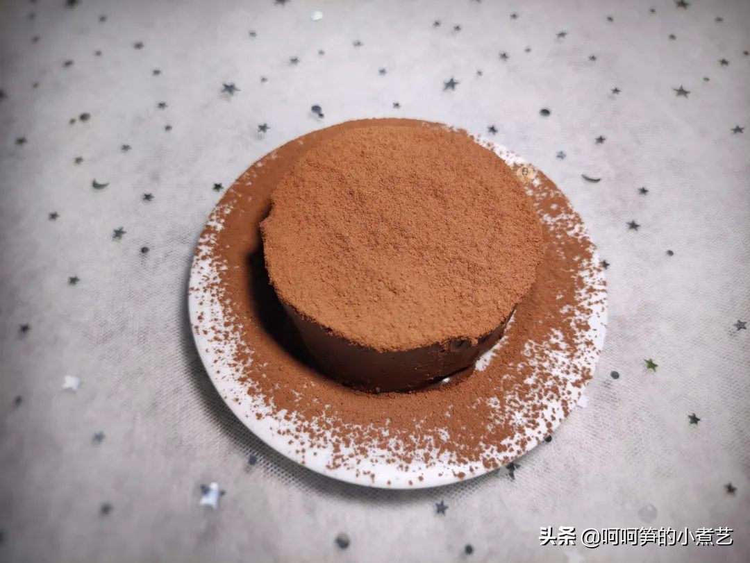 Internet celebrity iceberg lava chocolate can be made at home with only ...