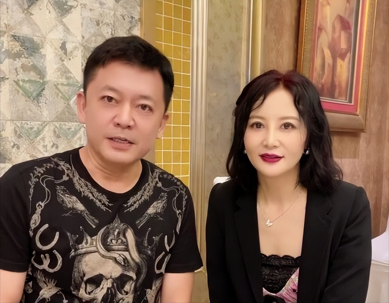 He Zhengjun and Fan Yu: Married for 30 years - iNEWS
