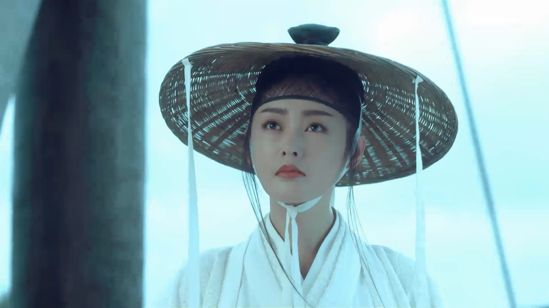 Watching a TV series, there is even a chain of contempt. The ...