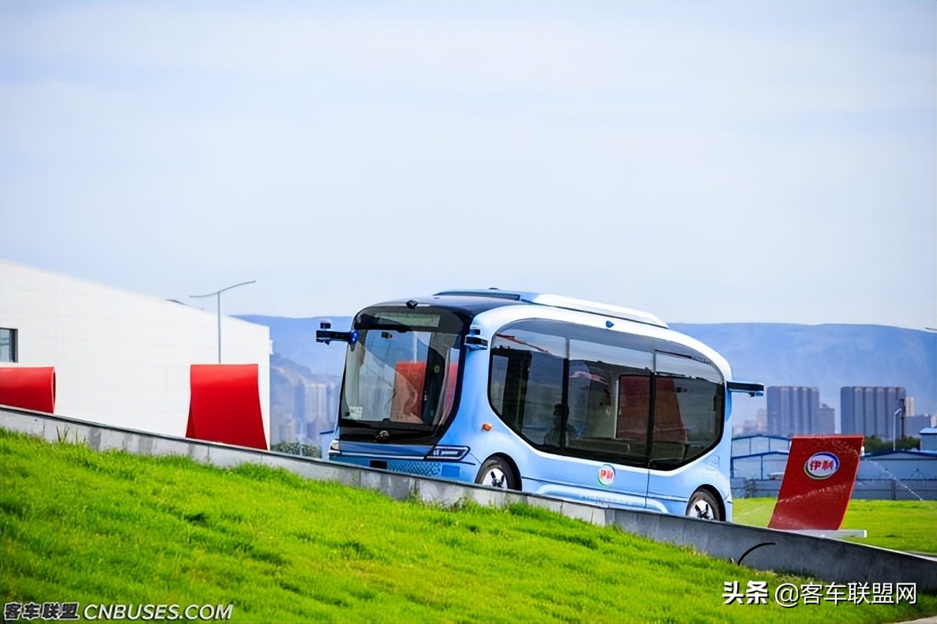 "Light up" Hohhot's future travel!Yutong self-driving buses enter Yili ...