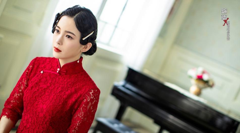 After the reality show, Zhao Yingzi's first movie was released, she was ...