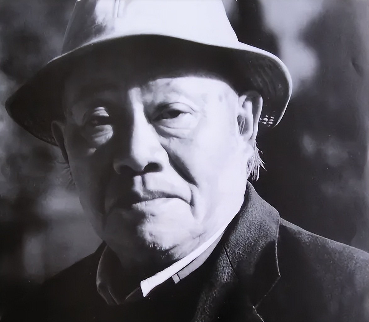 Who is Hu Yichuan and what regiment is he? - iNEWS