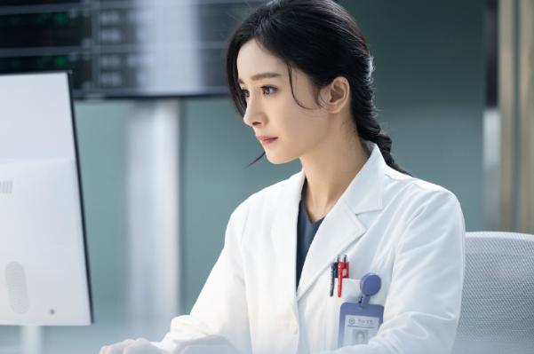 The plot of "Thank You Doctor" is out of reality, the Madonna haunts ...