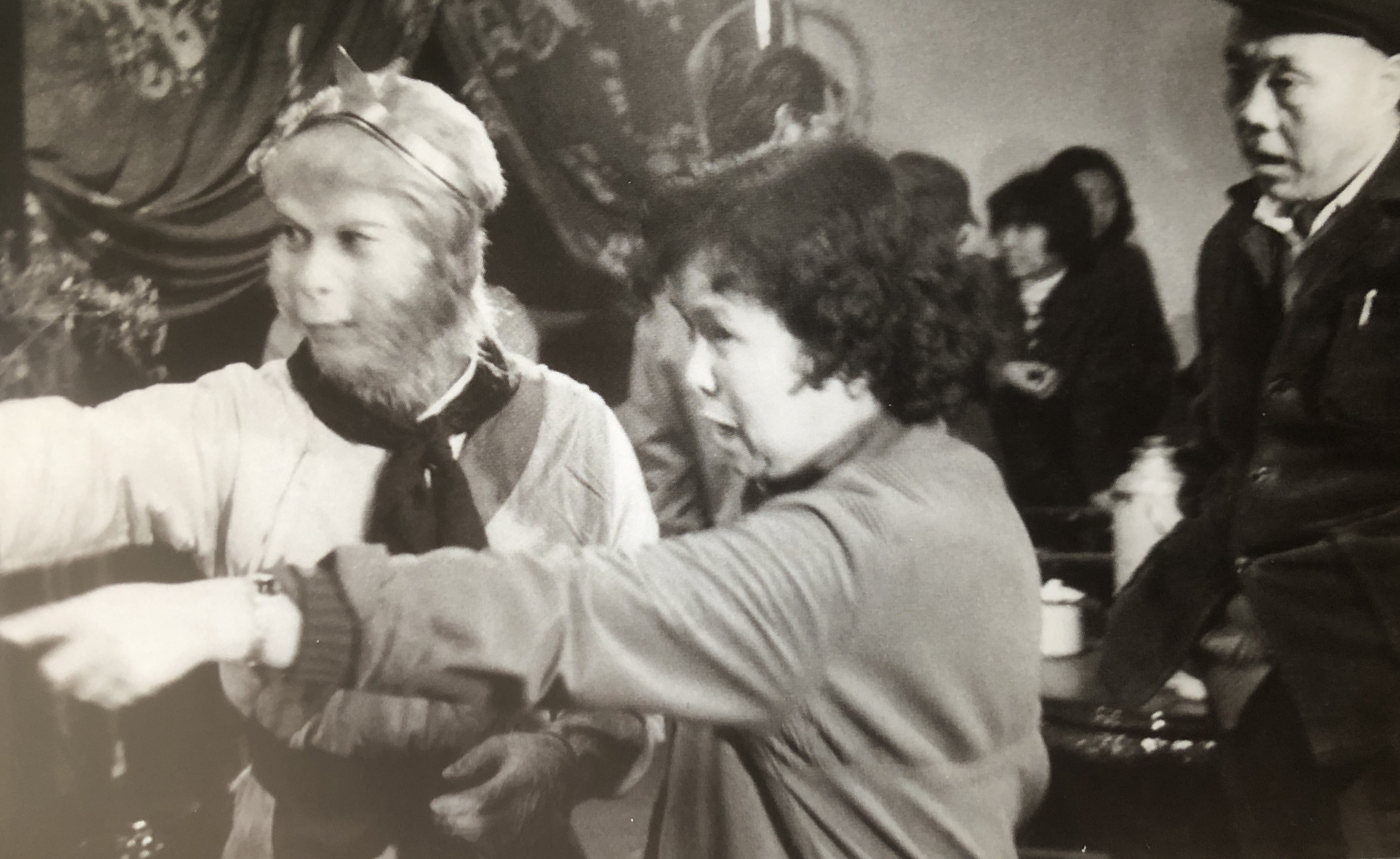 Yang Jie took over the burden of filming "Journey to the West". After ...