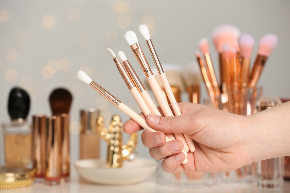 What are the mistakes in makeup? 10 common makeup mistakes to pay ...