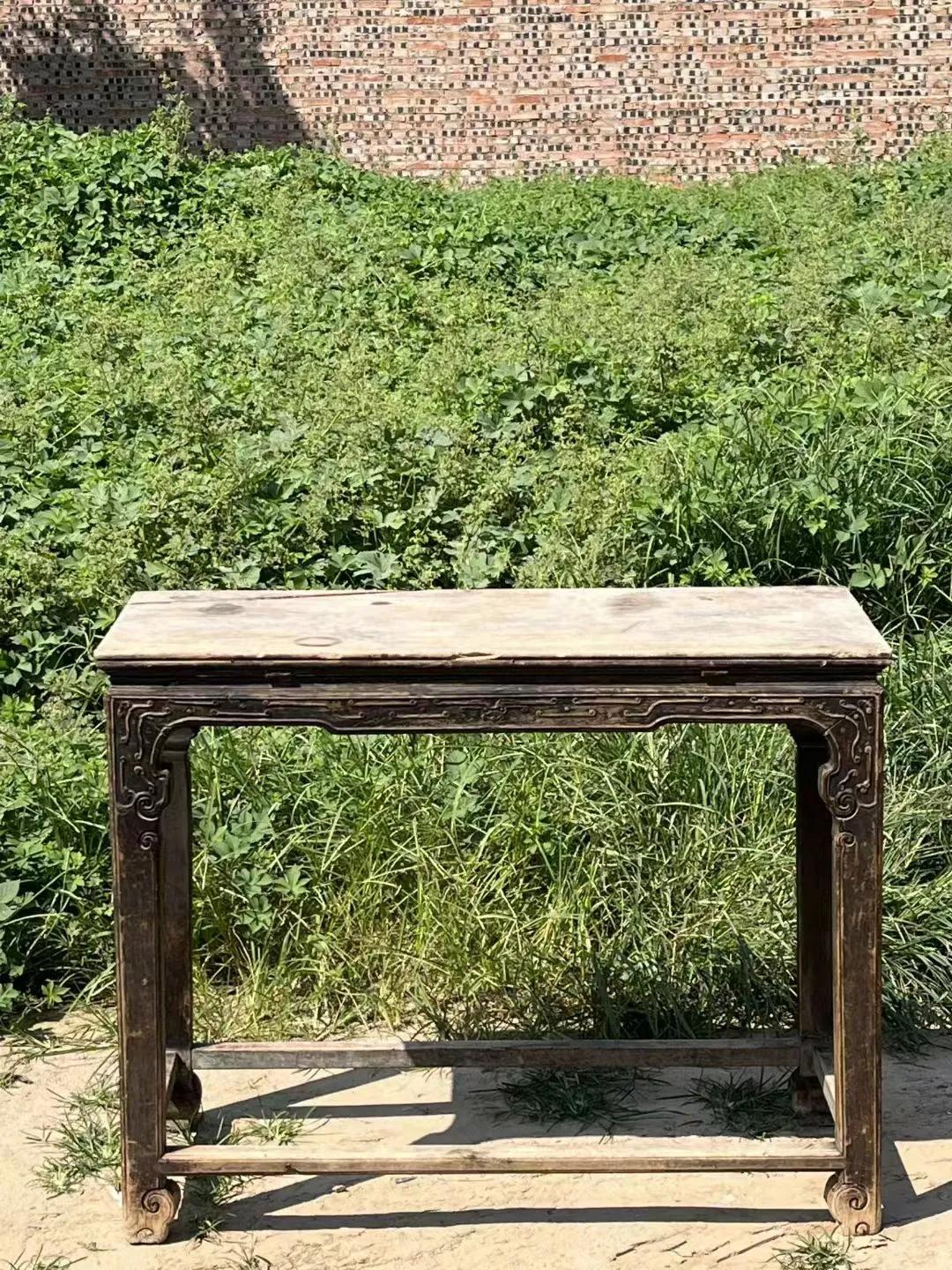 Incense Table - iNEWS