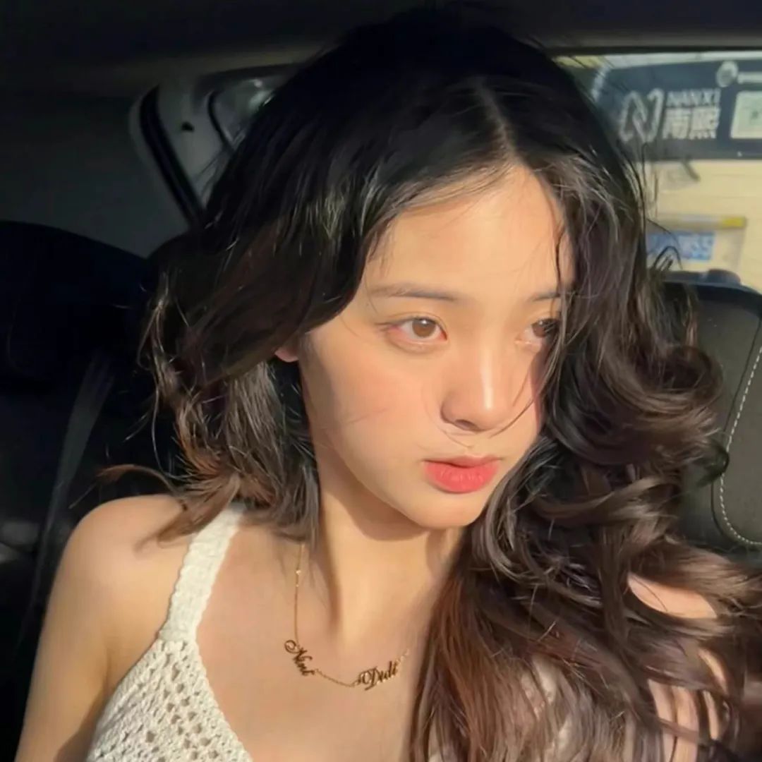 Yang Mi, Wang Xiaochen, Ouyang Nana, Guan Xiaotong, Wang Yibo - iNEWS