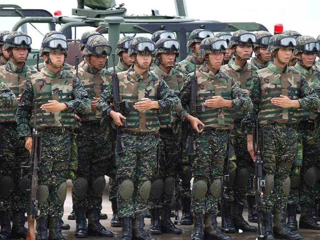 The Taiwan Army has not fought in 64 years!To follow the example of ...