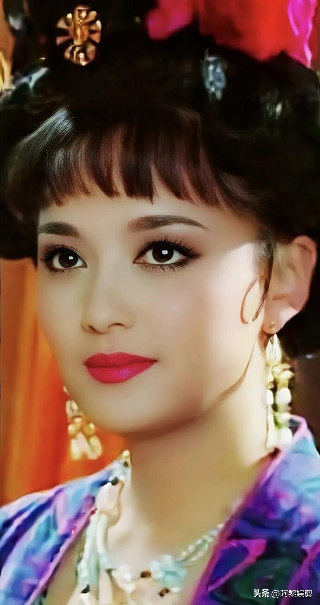 Concubine Xiao Shu played by Yu Hui: national beauty and heavenly appearance, immortal and ...