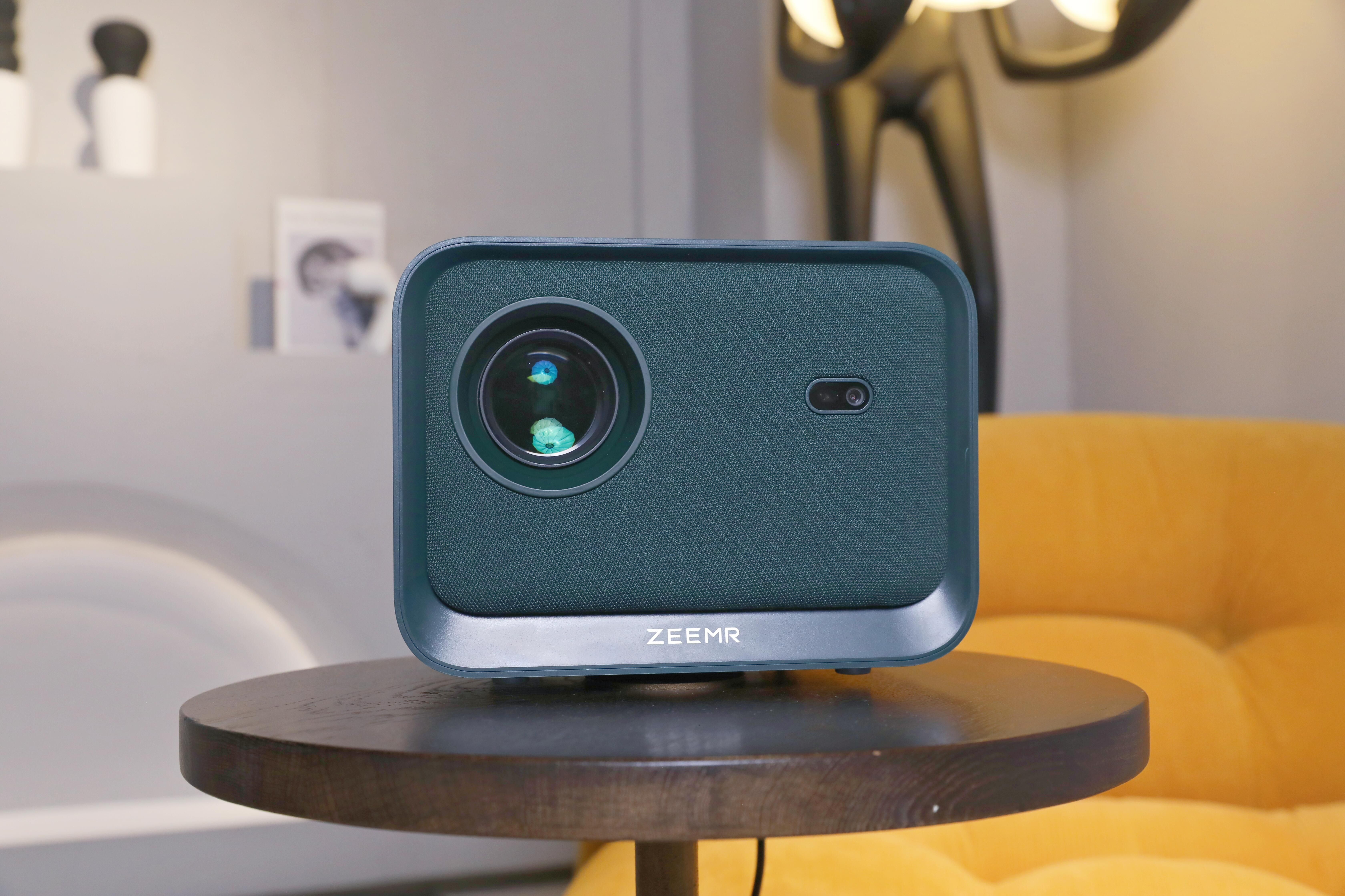 The thousand-yuan projector is fierce, so it's right to choose Zhima ...