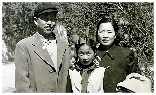 Yang Junsheng: The first female major general of the armed police, was implicated and imprisoned ...