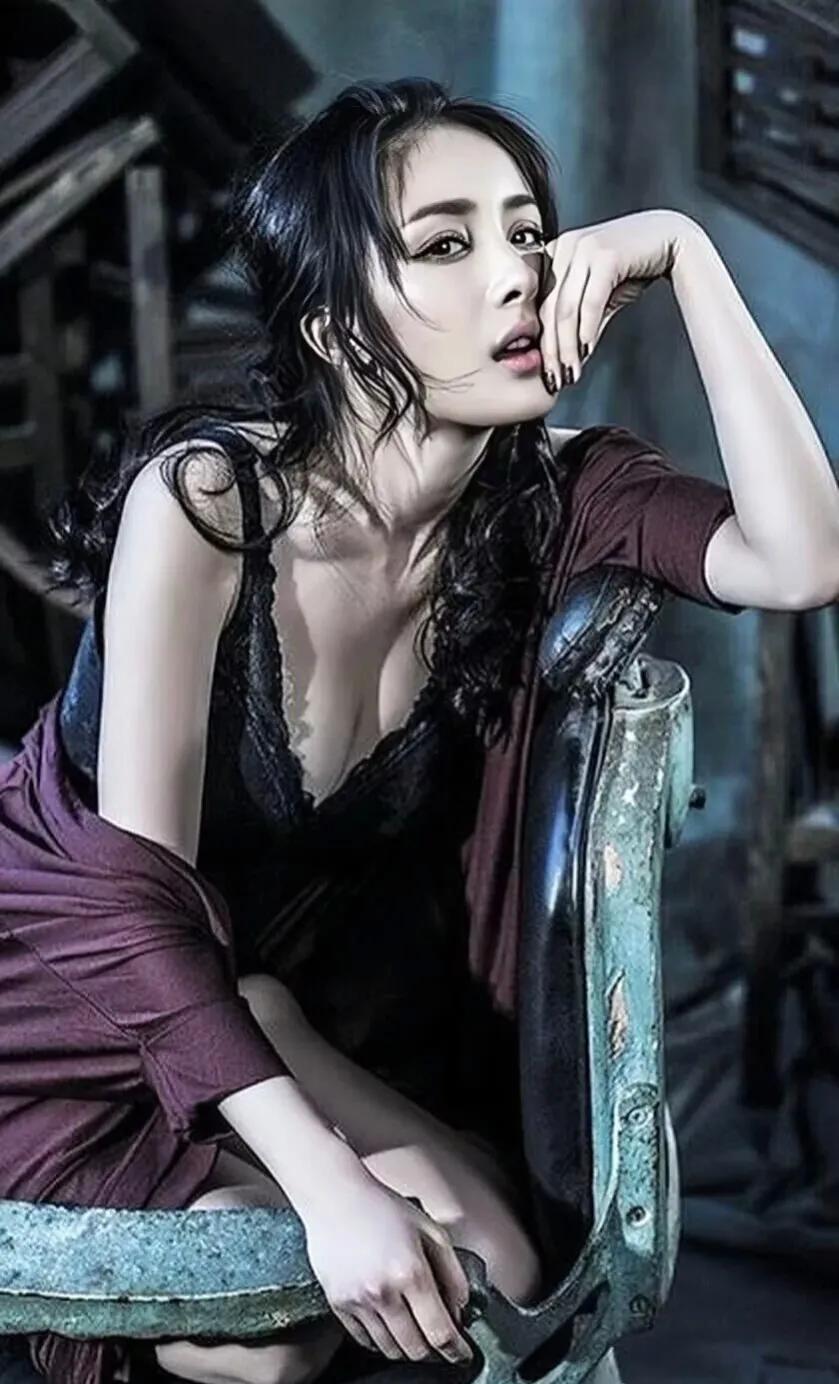 Yang Mi sexy and reasonable - iMedia