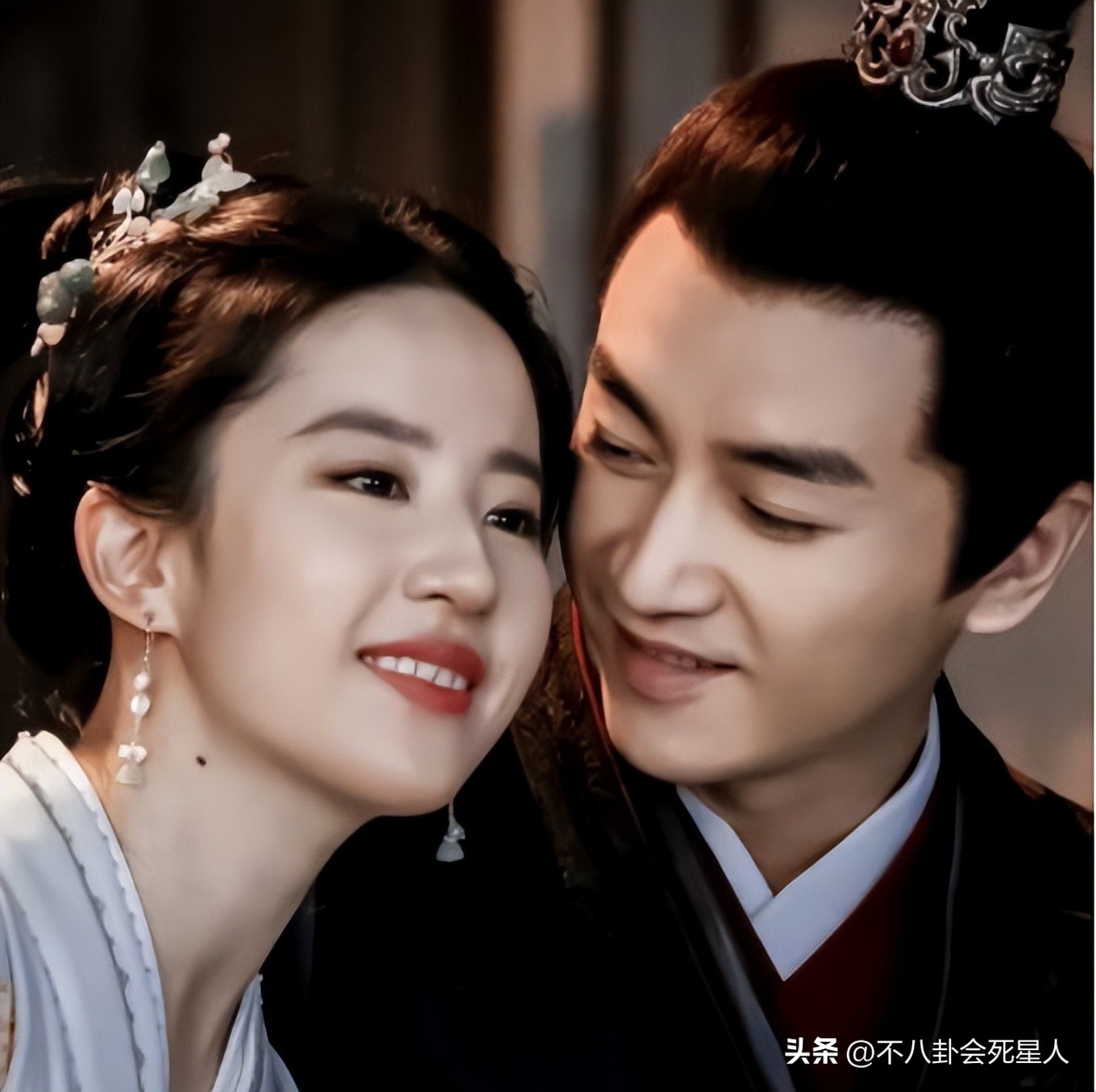 "10 Charming Middle-aged Actors" in 2022: Liu Yijun No. 2, Chen Xiao No. 4, Yang Zhigang No. 10 ...