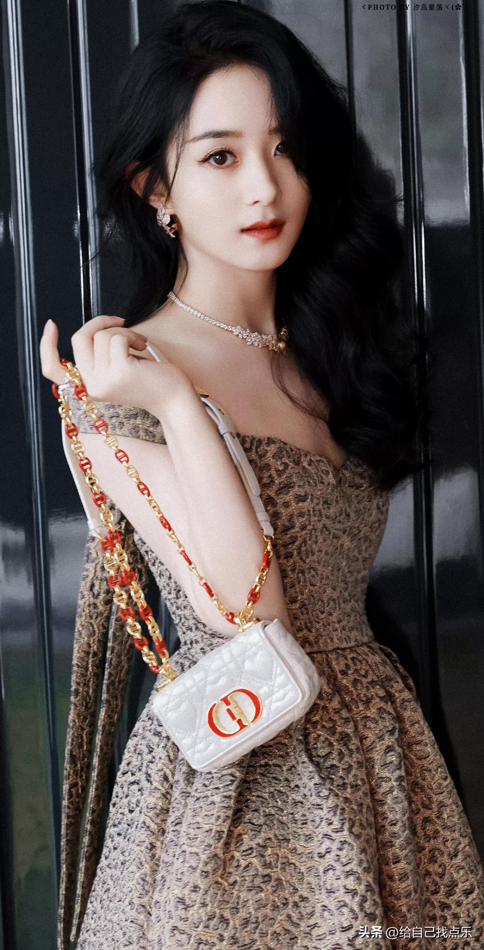 Looking forward to a more dazzling "little bone" Zhao Liying - iNEWS