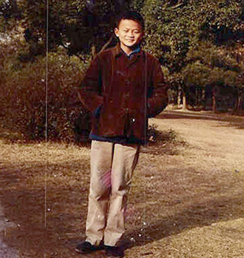 The little Ma Yun in 1964 completely inherited his mother's appearance ...