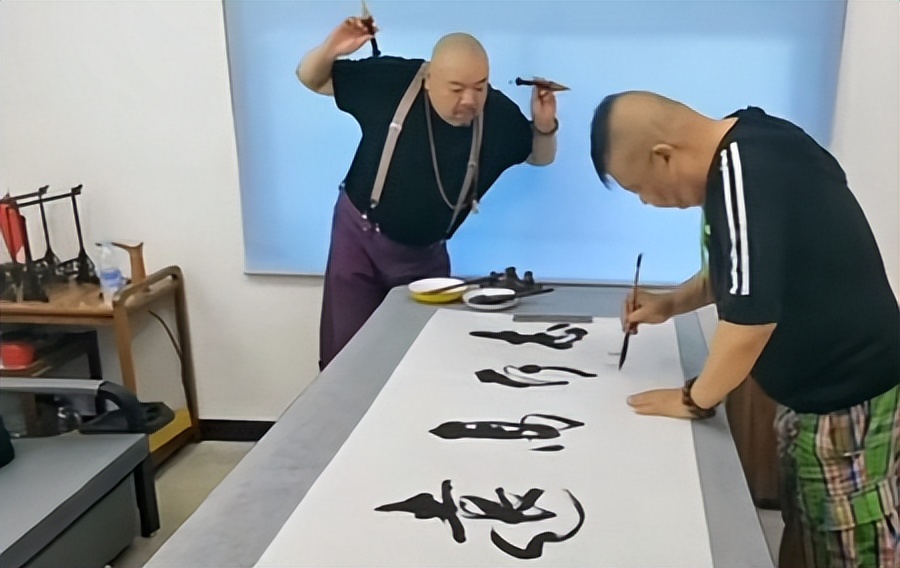 Xie Ningshao and Master Liu Hui are rarely in the same frame, and the ...