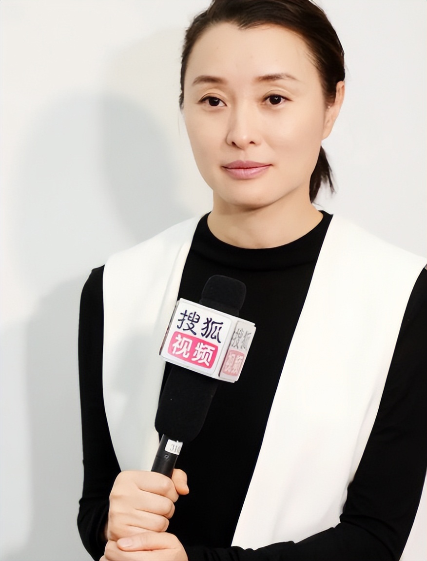 "Buddhist" actor Wu Yue, abandoned by Chen Jianbin, 51 years old, unmarried and infertile ...