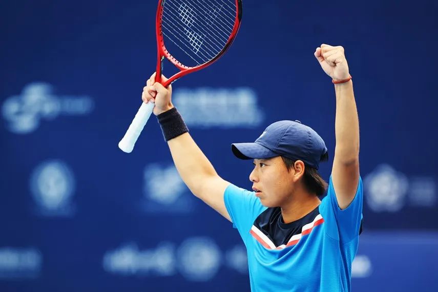 Hongjindi Xiaohua Bai Zhuoxuan shines in the ITF professional arena - iNEWS