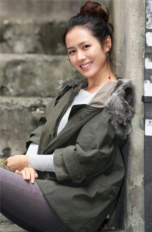 Korean film actress Son Ye Jin - iNEWS