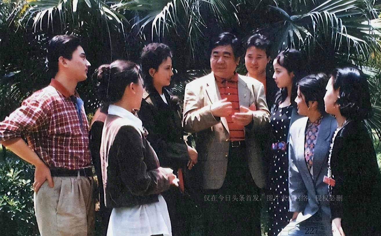 Singer Zhang Ye: 54-year-old single and childless, Lu Jihong's ...