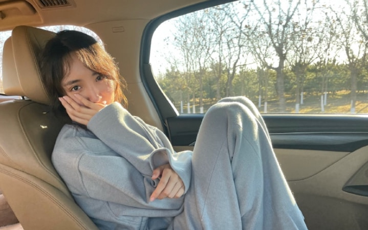 29-year-old actress Wang Zixuan and 63-year-old producer Chen Guofu ...