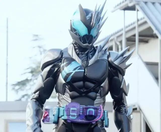 Kamen Rider Revice's final form has been transformed and the ...