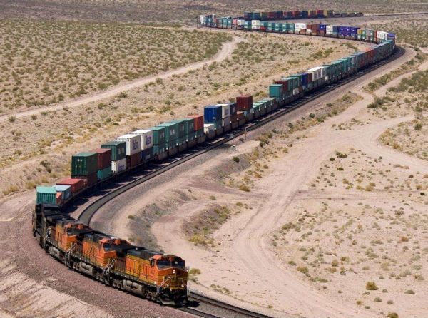 Equipped with a 16-cylinder engine, it can pull 24,000 tons of cargo at ...