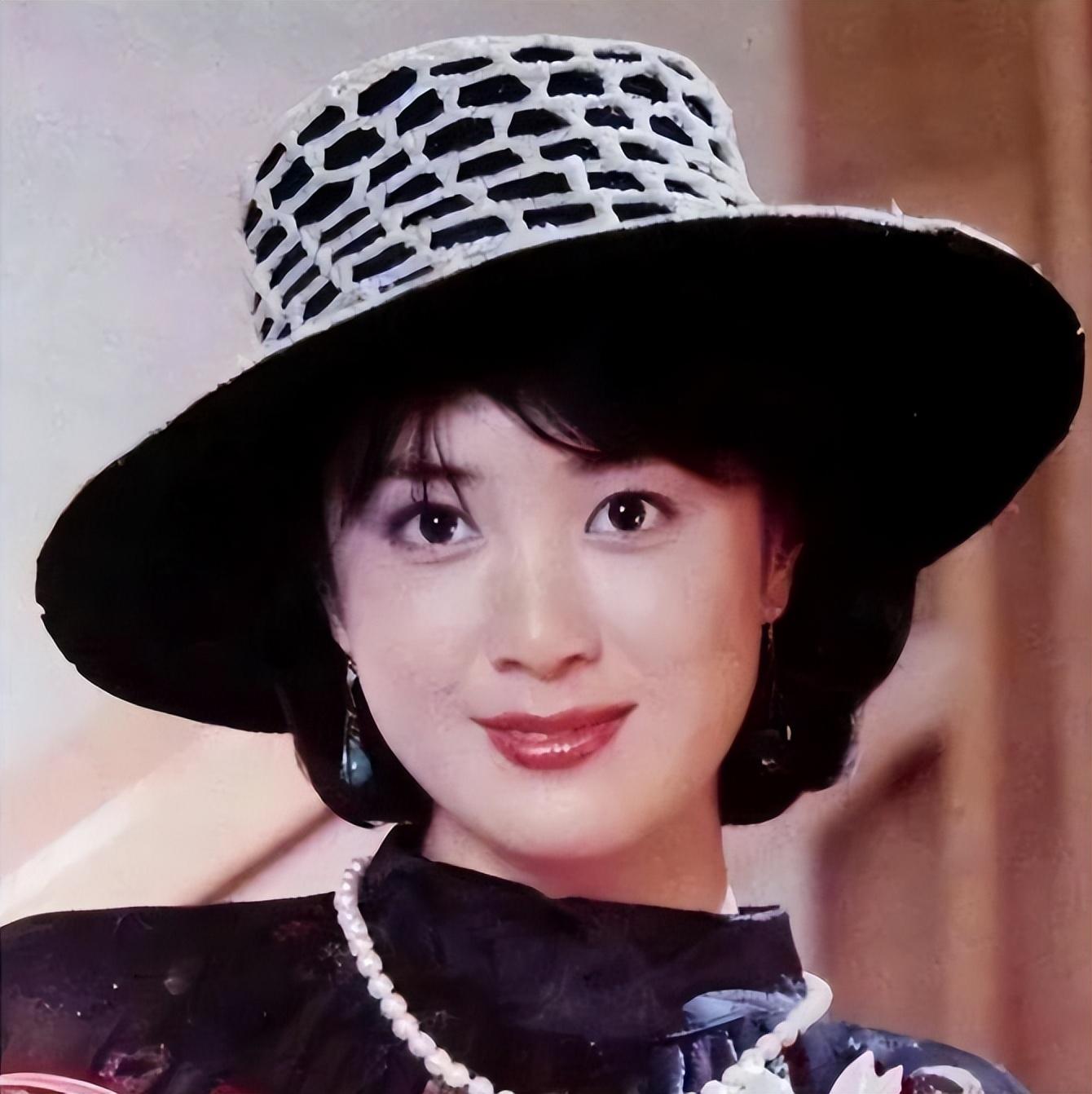 "The most beautiful Daji" Fu Yiwei's history of falling, there is no ...