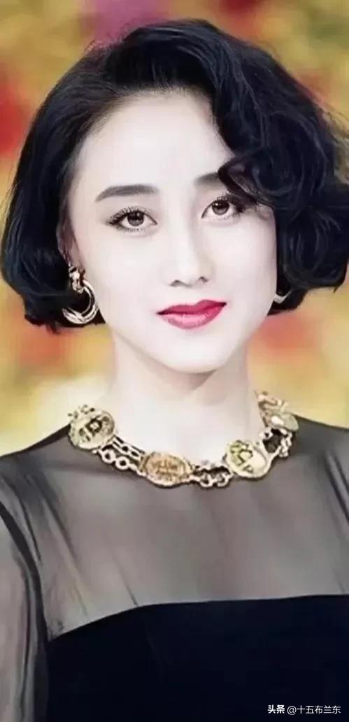 A recent photo of 61-year-old Li Zhi was exposed, and his figure ...