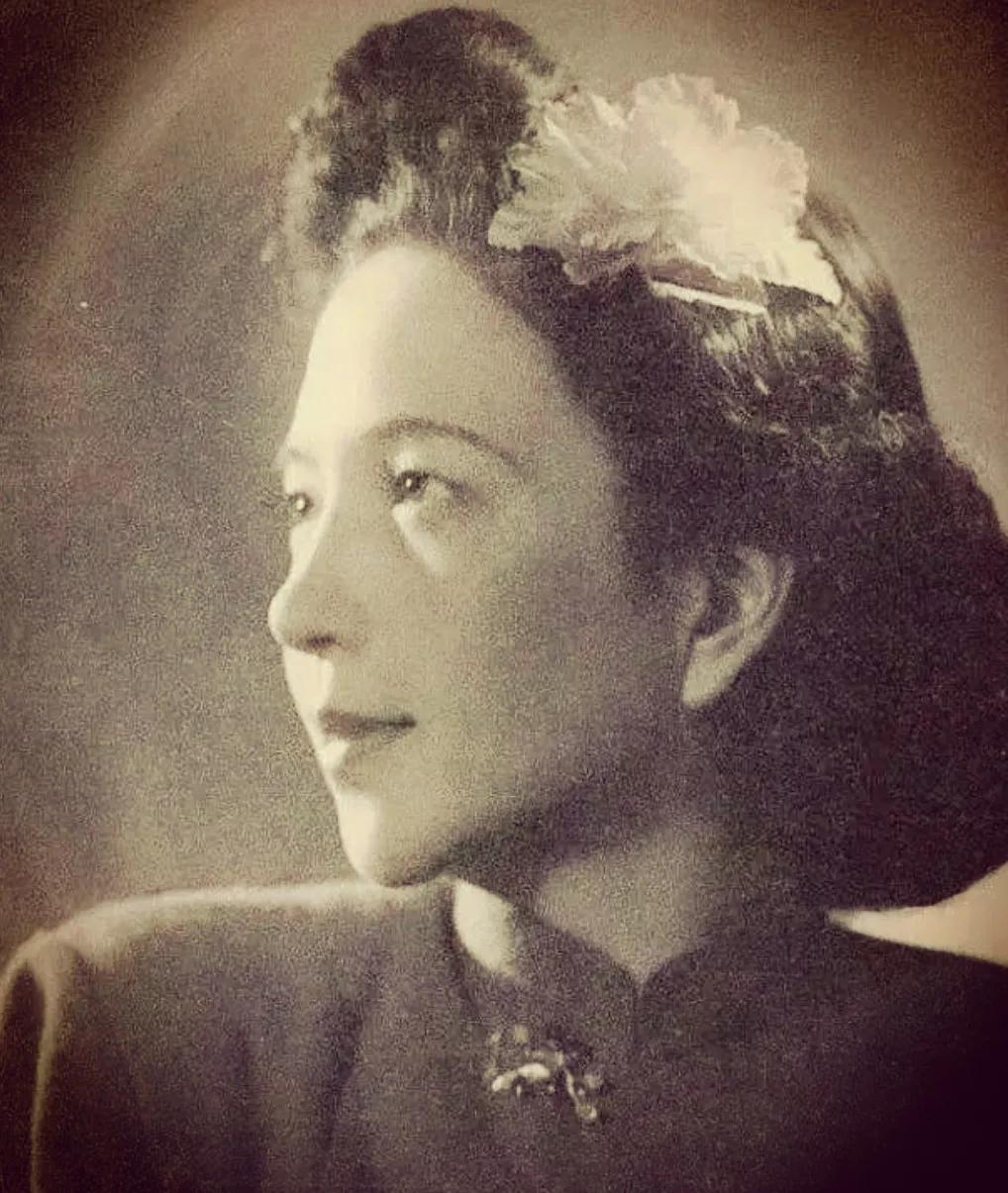 Smile forever, a little love song written by music master Chen Gexin to ...