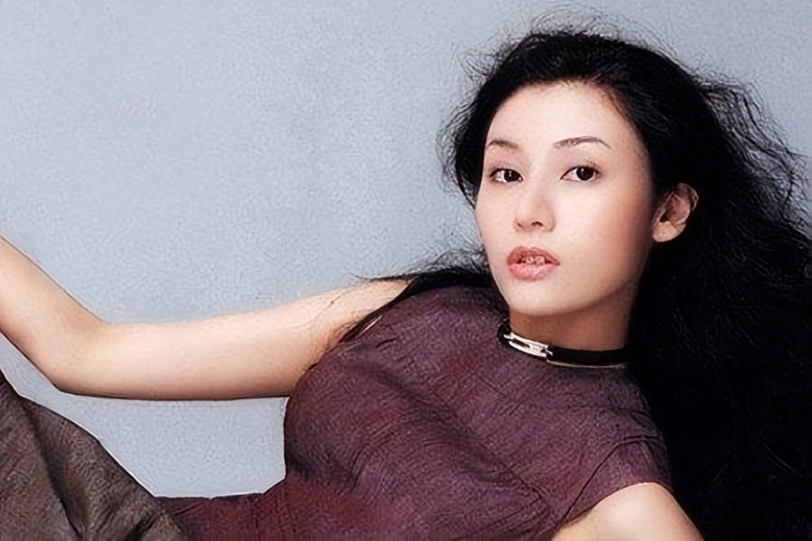 "Relying on the Beautiful Murder" Li Jiaxin: Defeating He Chaoqiong and ...